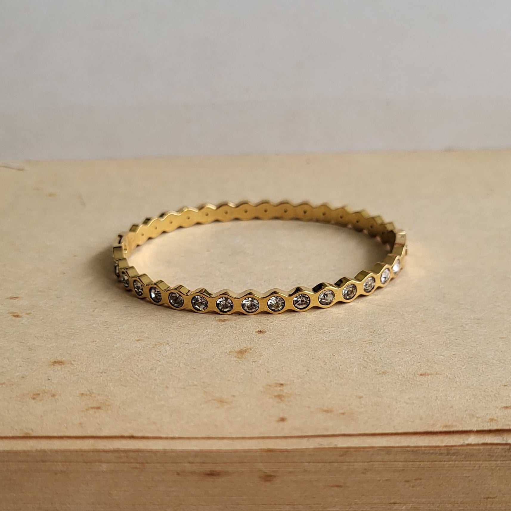 Hexa kada (small size) – pra_jewels
