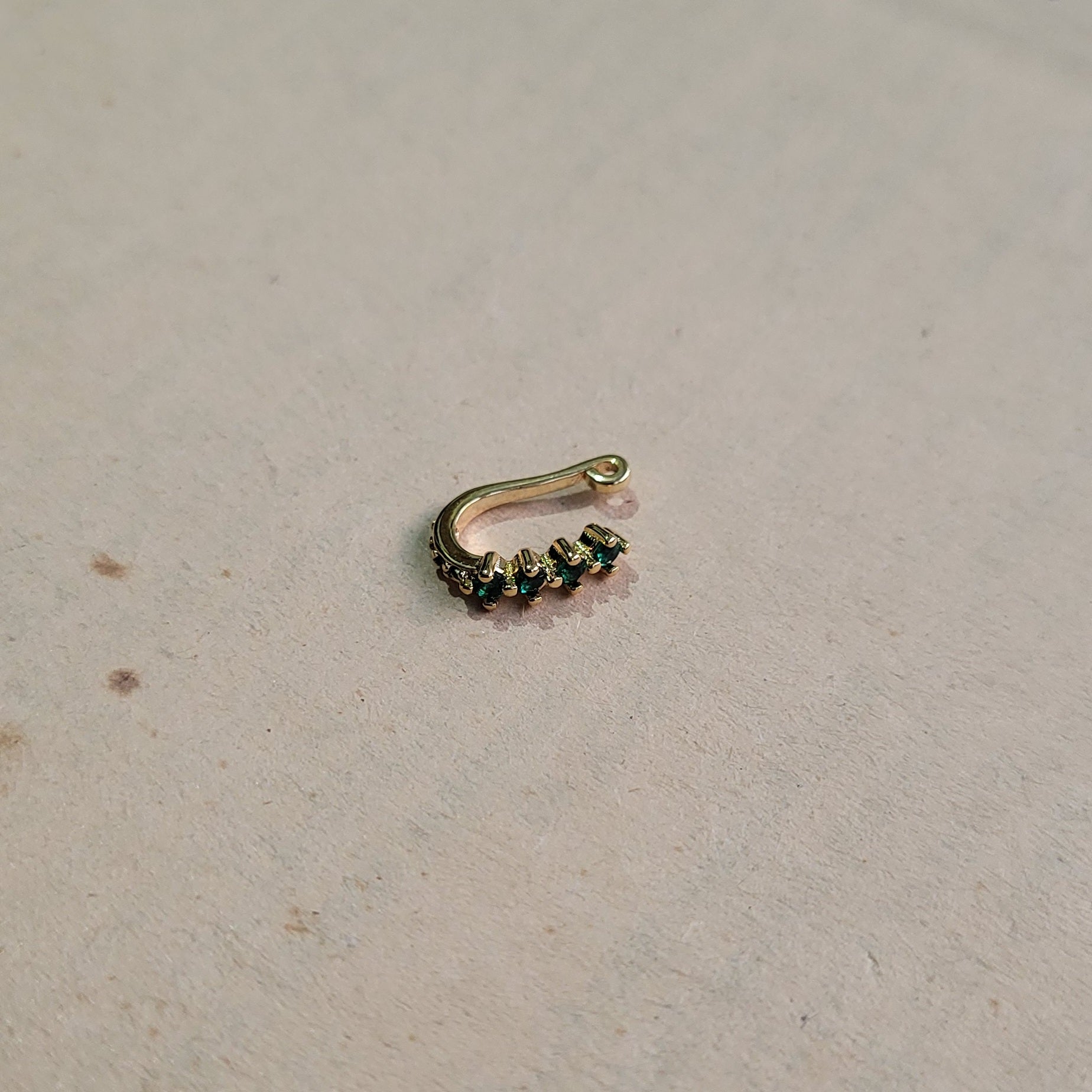 Sam nosepin (Emerald) – pra_jewels